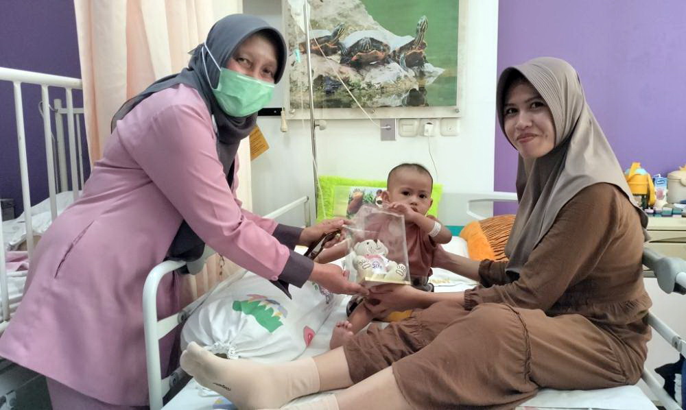 Milad Ke-14, RS QIM Batang Jalin Kedekatan dengan Pasien